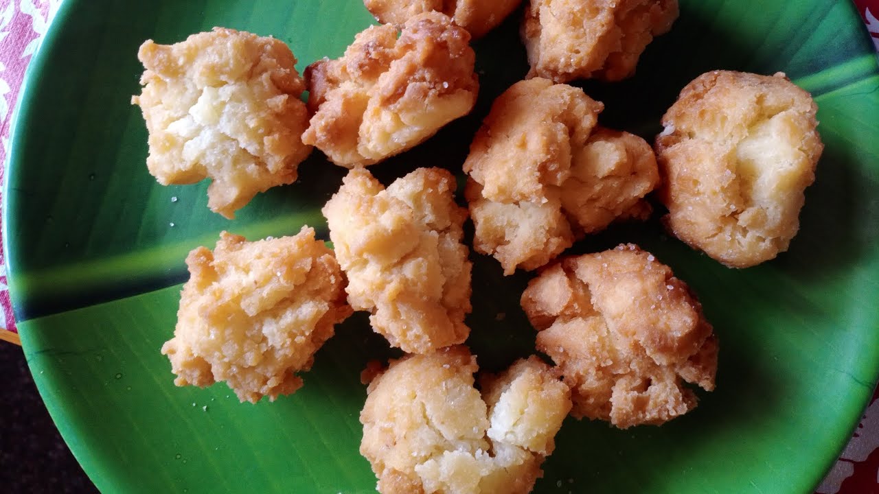 Tea shop muttaikose weekly Snacks muttaikose/sweet bonda - YouTube