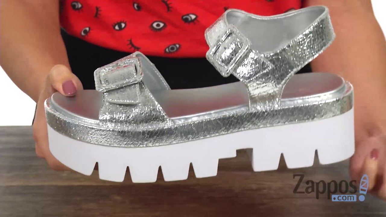 KENDALL + KYLIE Wave SKU: 9080420 - YouTube