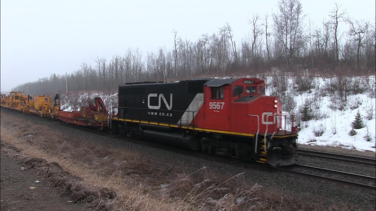 CN Train Spotting HD: CN 9567 Leads CN 900 CWR Train w/ Operation Life ...