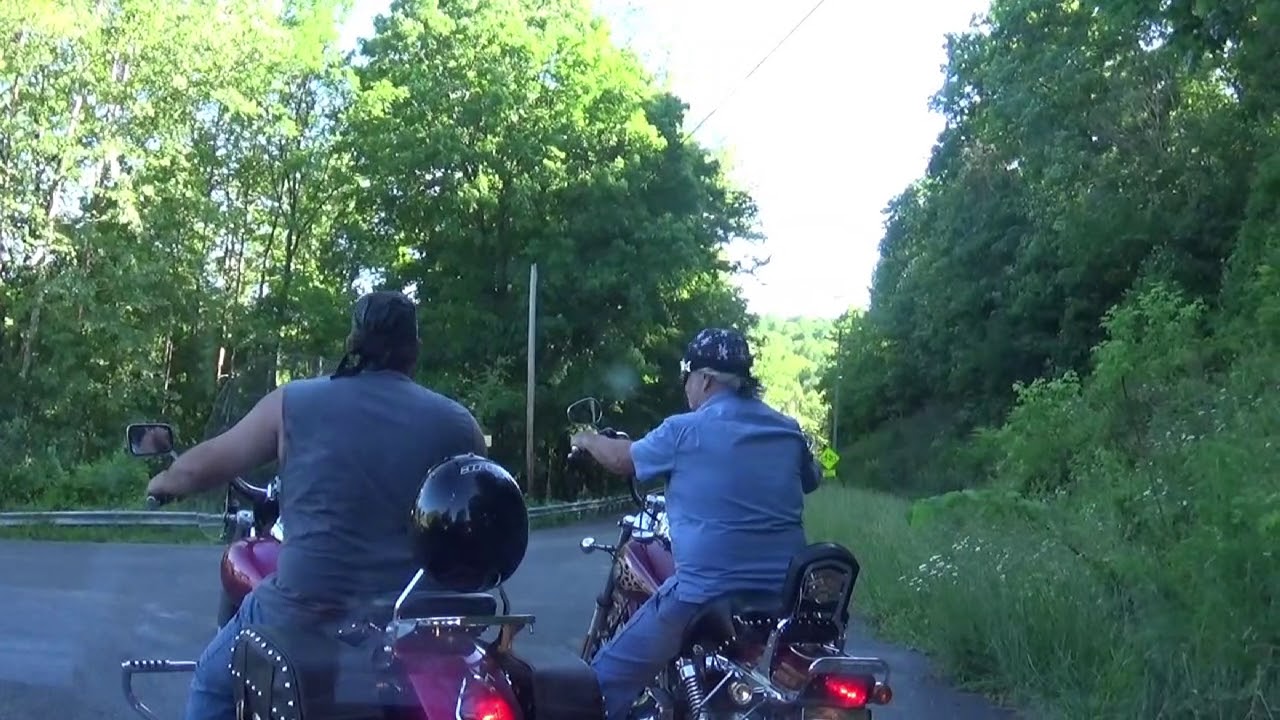 Back Road Bikers Nice Ride and Clean Getaway From Police Chase - YouTube