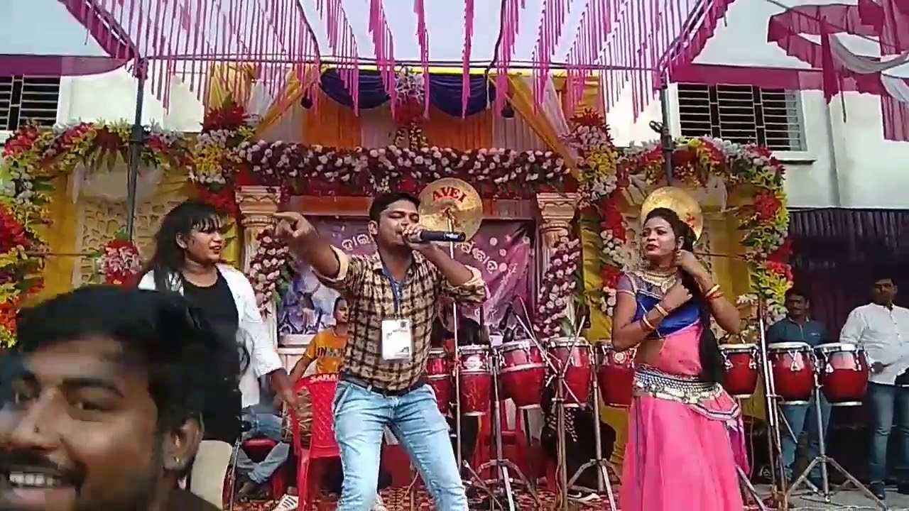 MATE TIKE BHAL PAI KARI DEKH SINGER RAMESH SAHU PABITRA ROCK ON STAGE ...