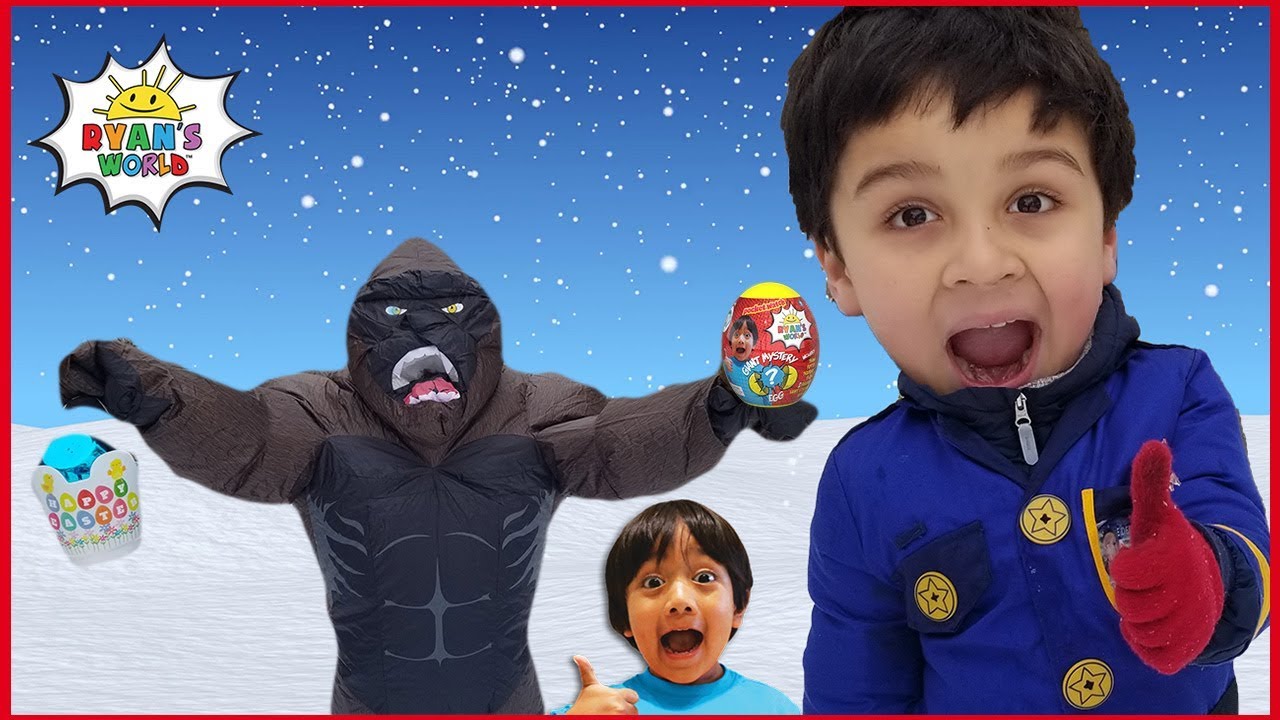 Giant Easter Eggs Hunt Surprise Toys for kids Pretend Play in Snow with ...