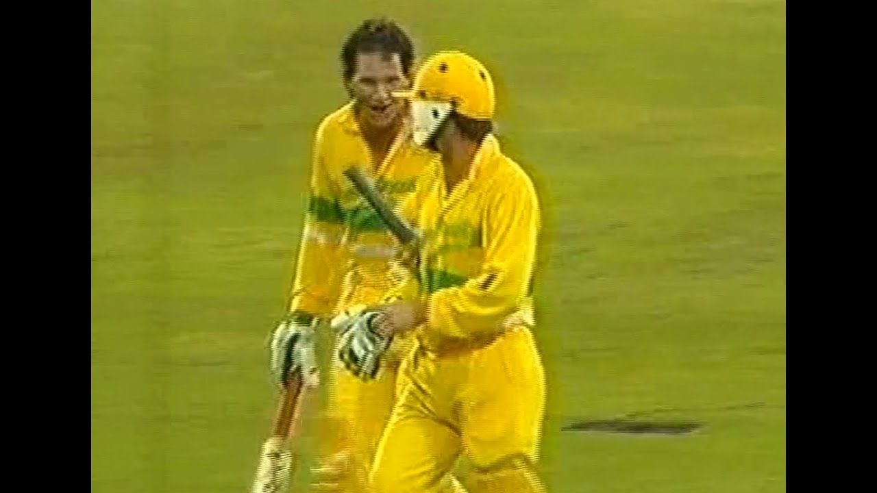 What a finish! Remarkable last ball Steve Waugh six over cover off ...