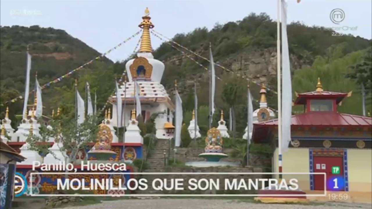 Templo Budista de Panillo - YouTube