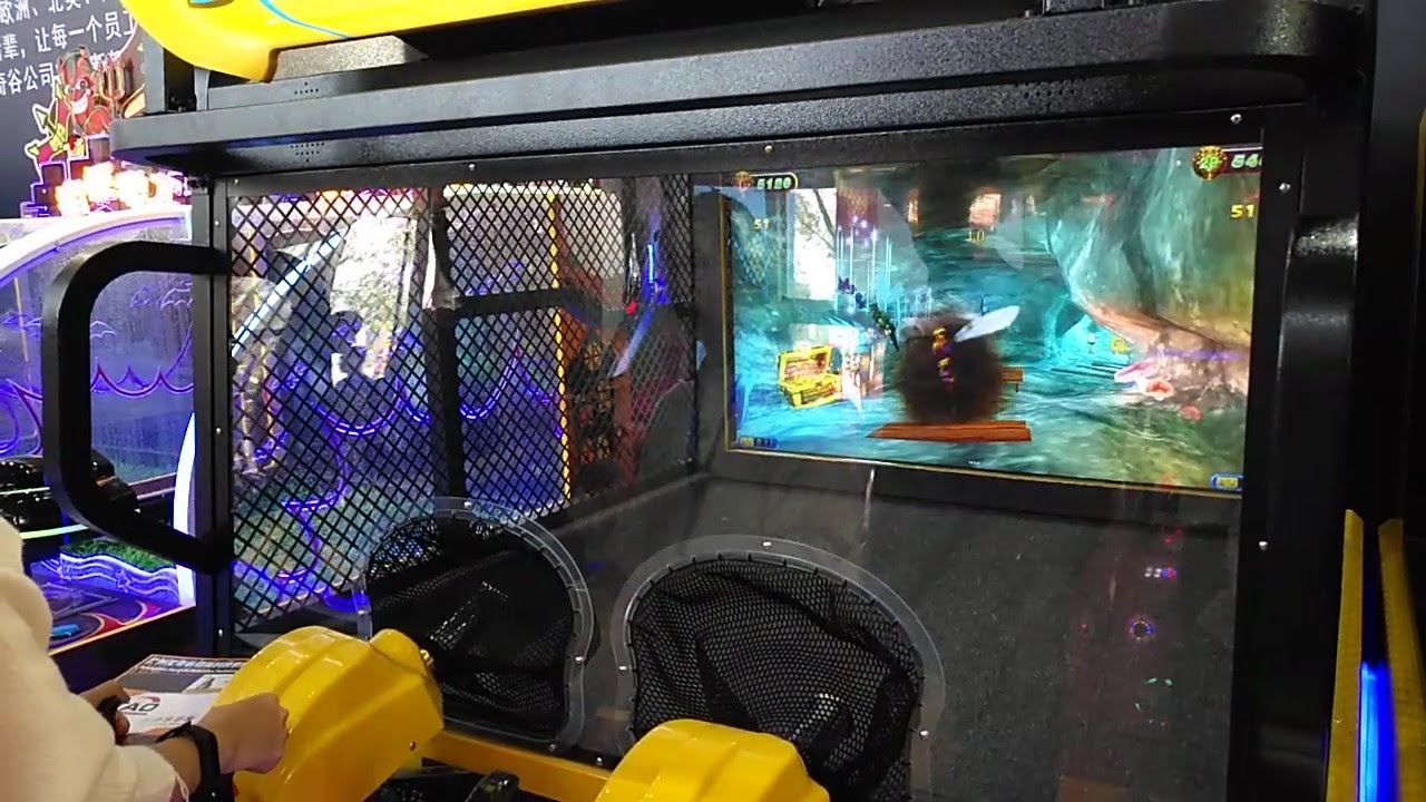 robot battle ball shooting game machine - YouTube