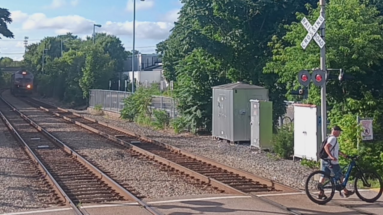 MBTA 2034 Blows a Massive horn blast Due to a nearly tresspasser strike ...