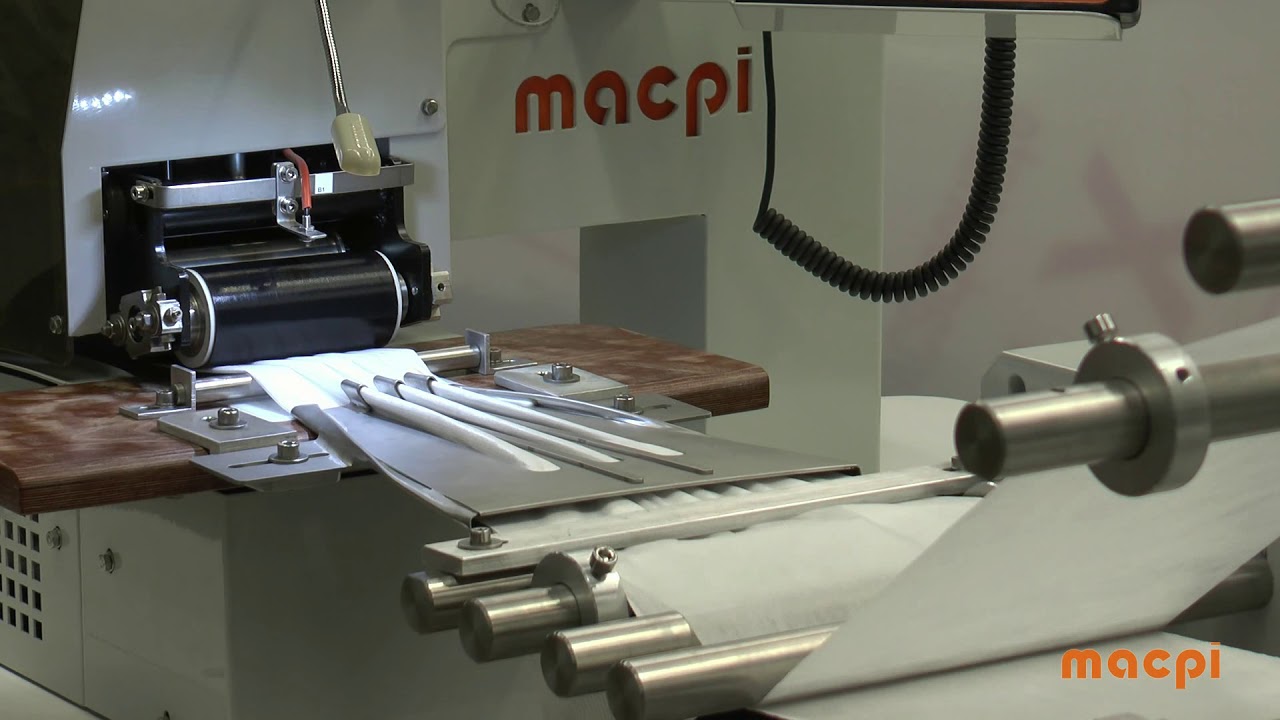 Macpi 338.75 Surgical Mask Making Machine - YouTube