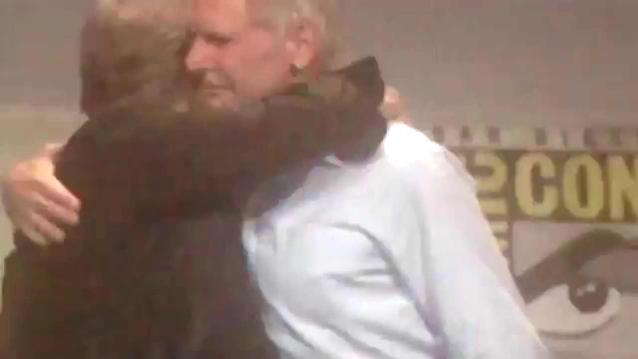 Harrison Ford & Mark Hamill Hug Kiss Carrie Fisher SDCC COMIC CON Star ...