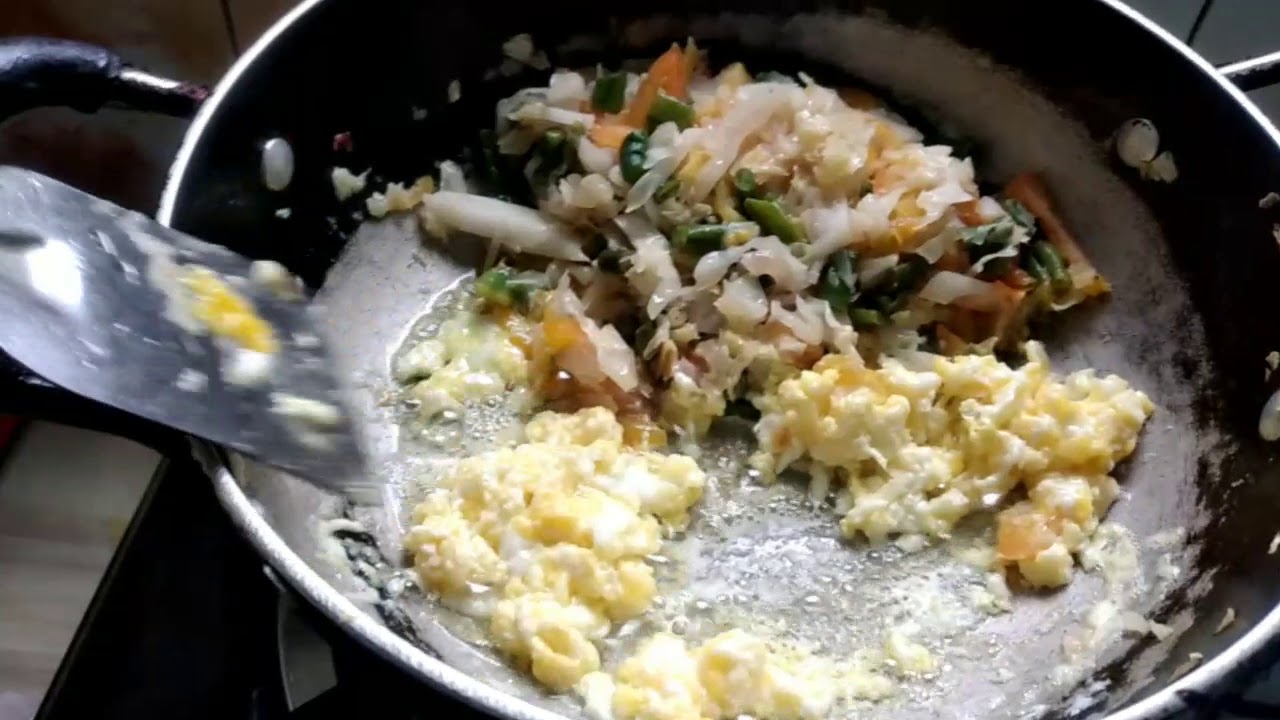 Cooking Rice & normal noodles - YouTube