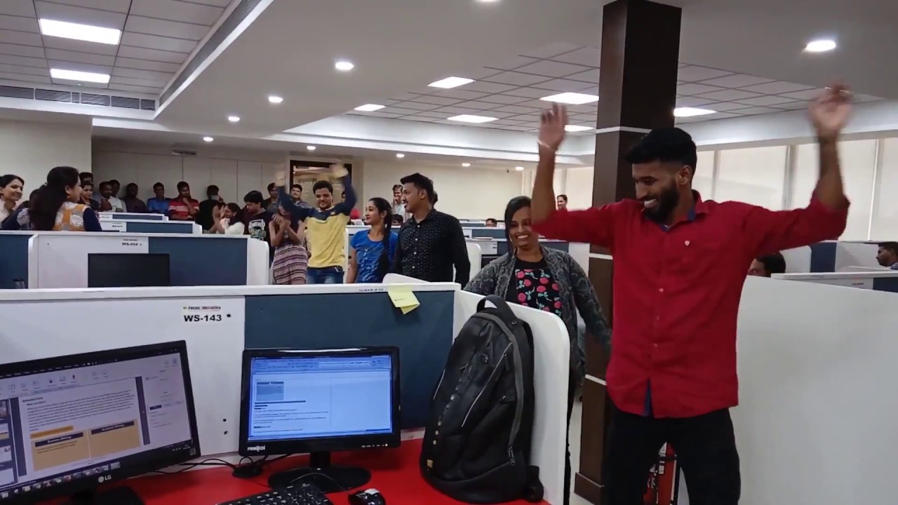 Flashmob "FOCUS EDUMATICS" - YouTube