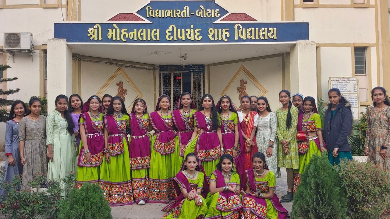 #Botad Taluka Kala Mahakumbh Competition #Participate Students M D Shah ...