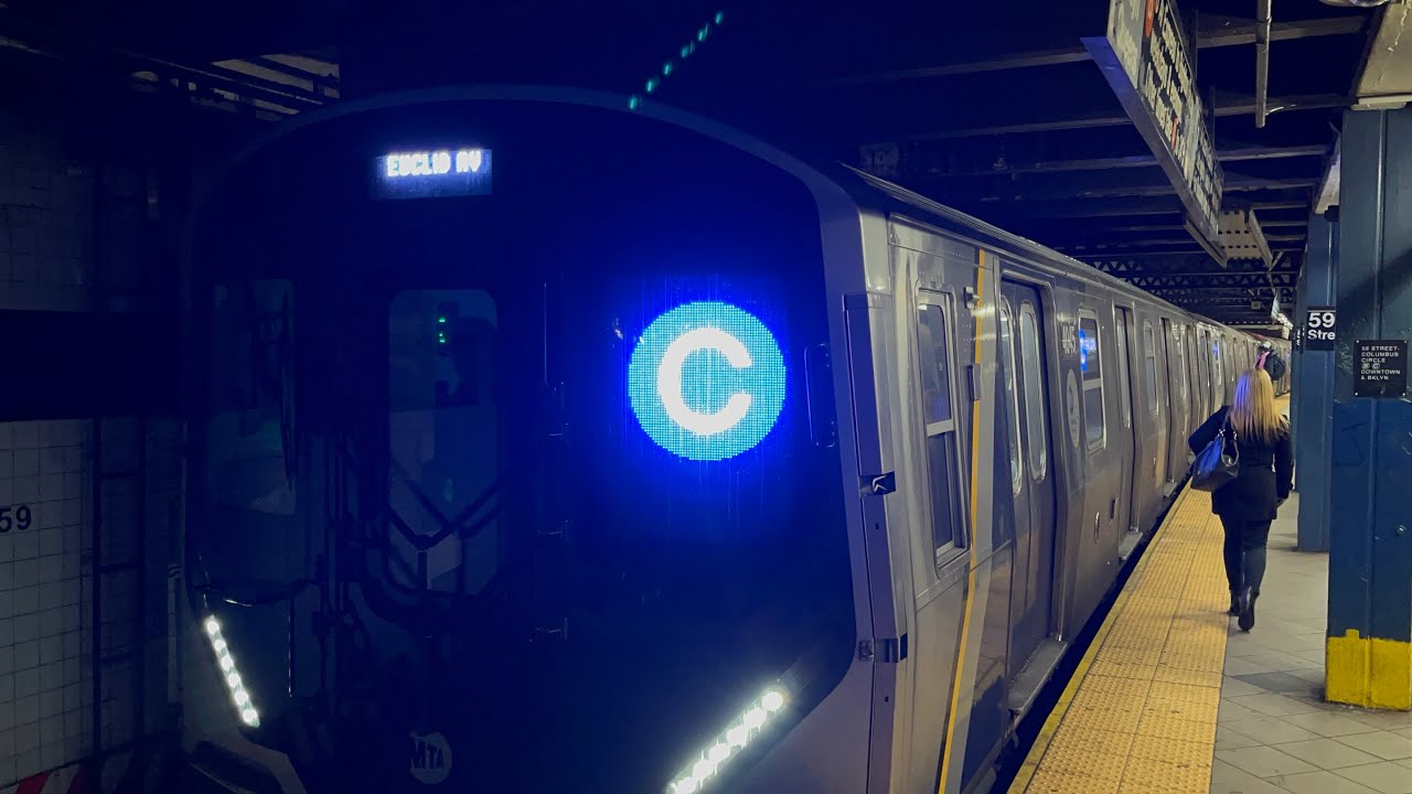 (C) Train Entering/Leaving 59th street Columbus Circle Station. - YouTube