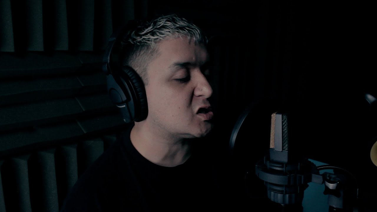 Make Me Feel (in the studio) - YouTube