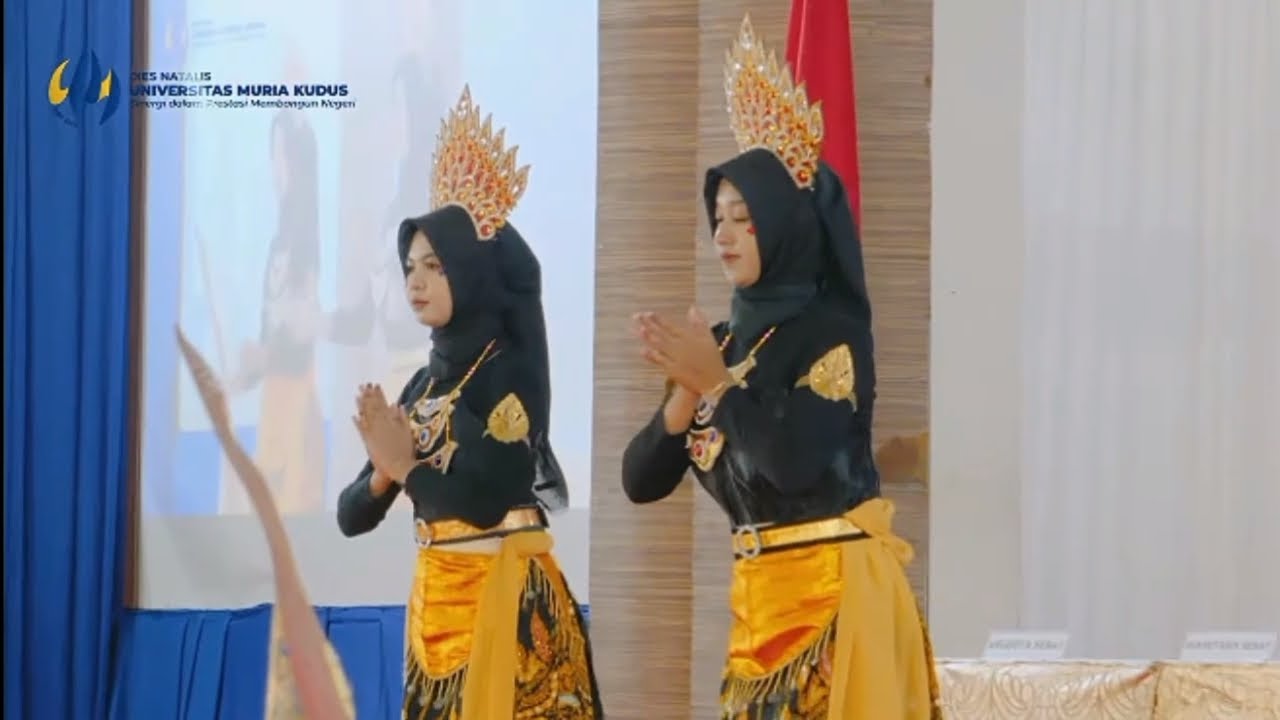 Tari Flying High Dayak - YouTube