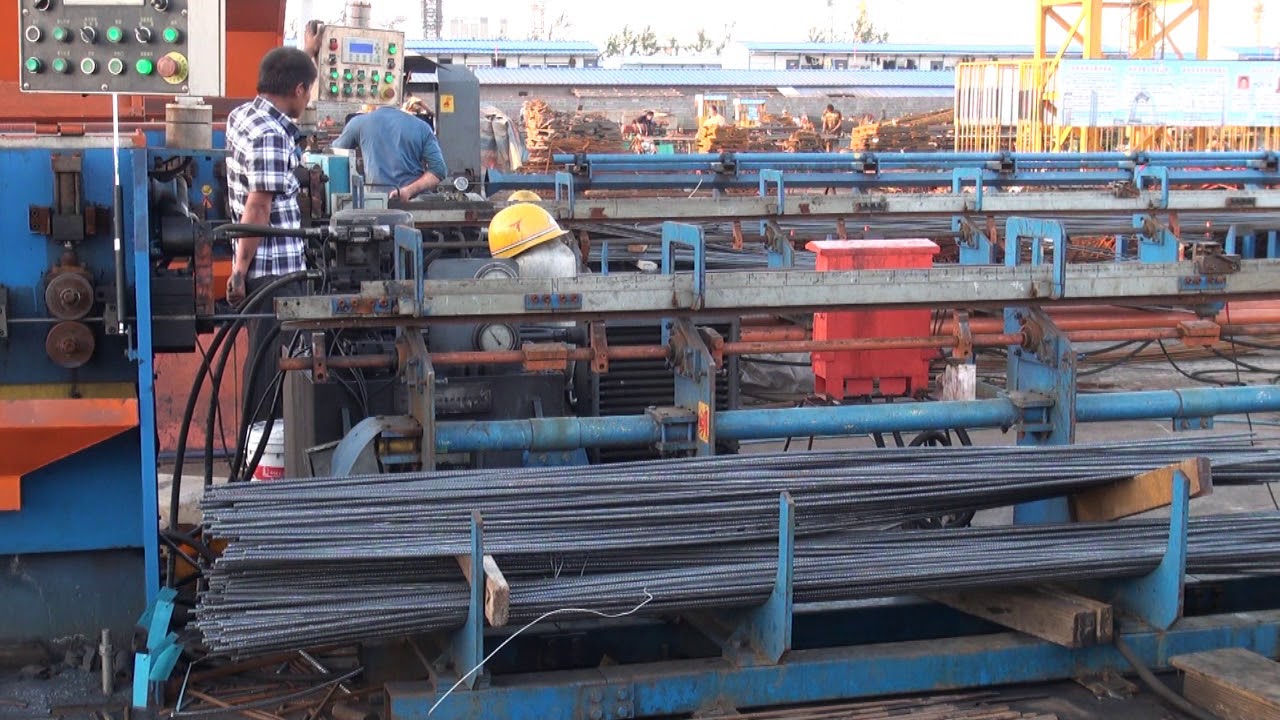 Automatic Reinforced Steel Wire Straightening and Cutting Machine - YouTube