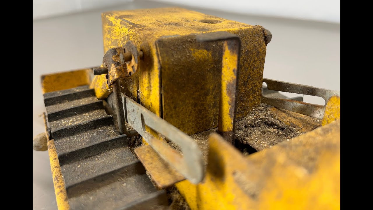 STRUCTO TOY TRACK LOADER, circa 1960's, Restoration - YouTube