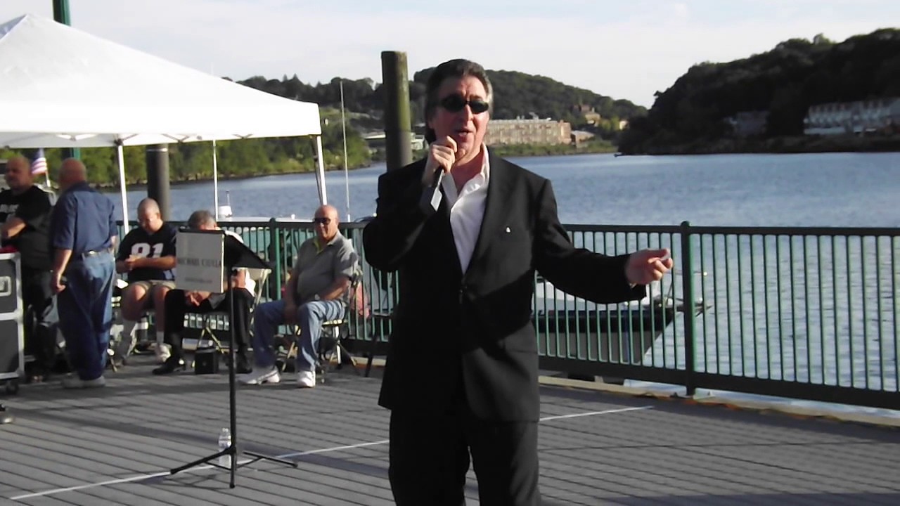 Michael Ciulla sings 'A Taste of Italy' - YouTube