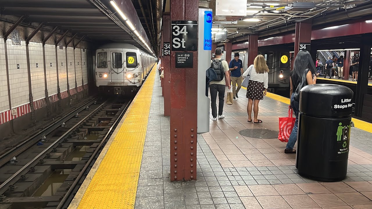 Uptown & Queens bound (N)(Q) Express & (R)(W) Local trains at 34th St ...