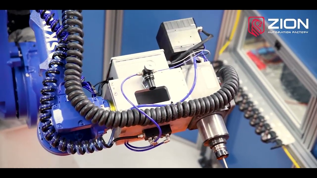 Robotic Router Station - YouTube