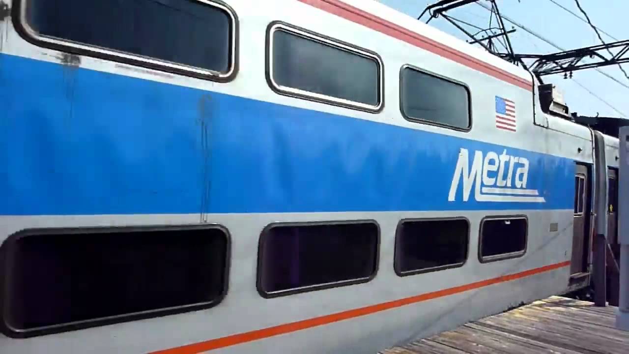 Metra Electric at 63rd St - YouTube