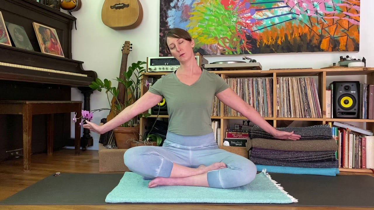 Awaken Your Breath 20min - Yoga with Singer - YouTube