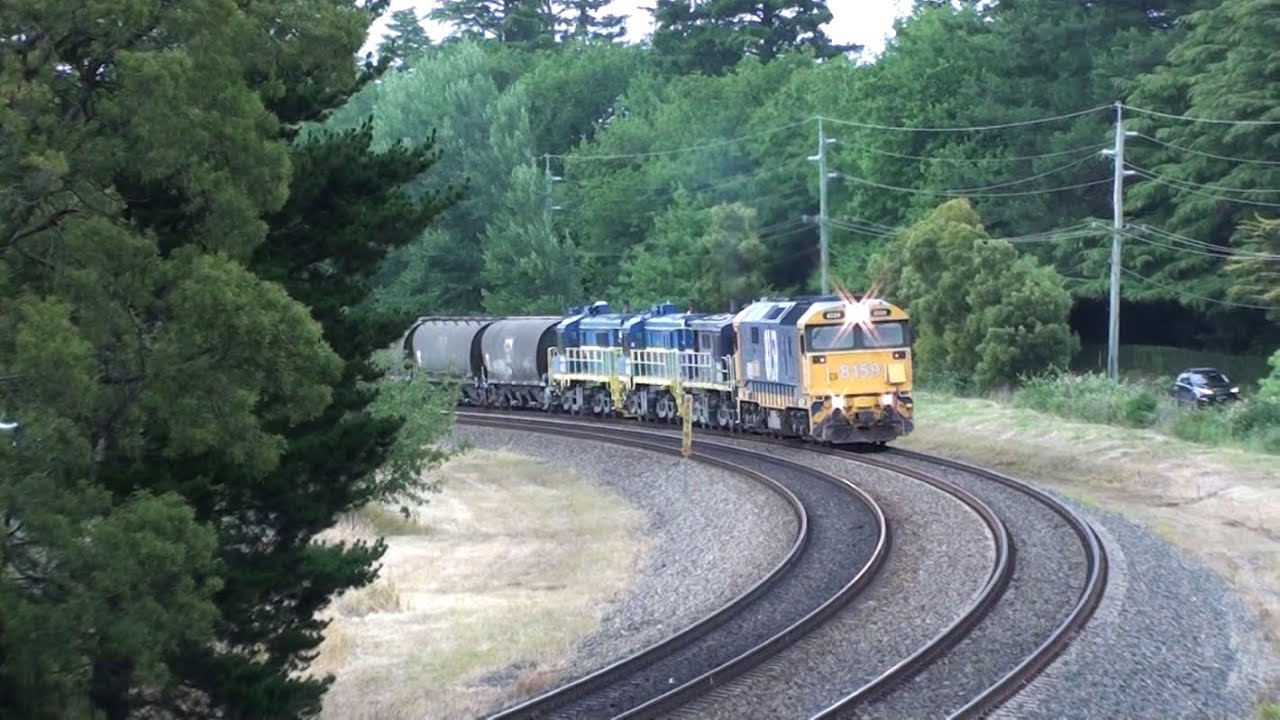 Sydney's Trains - Exeter - The Southern Highlands - 2013 - YouTube