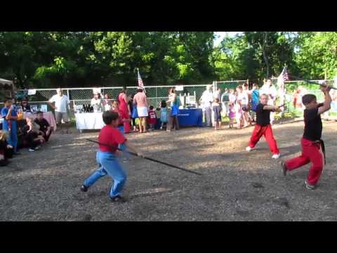 SMAA Kangaroo Kids Bow Staff