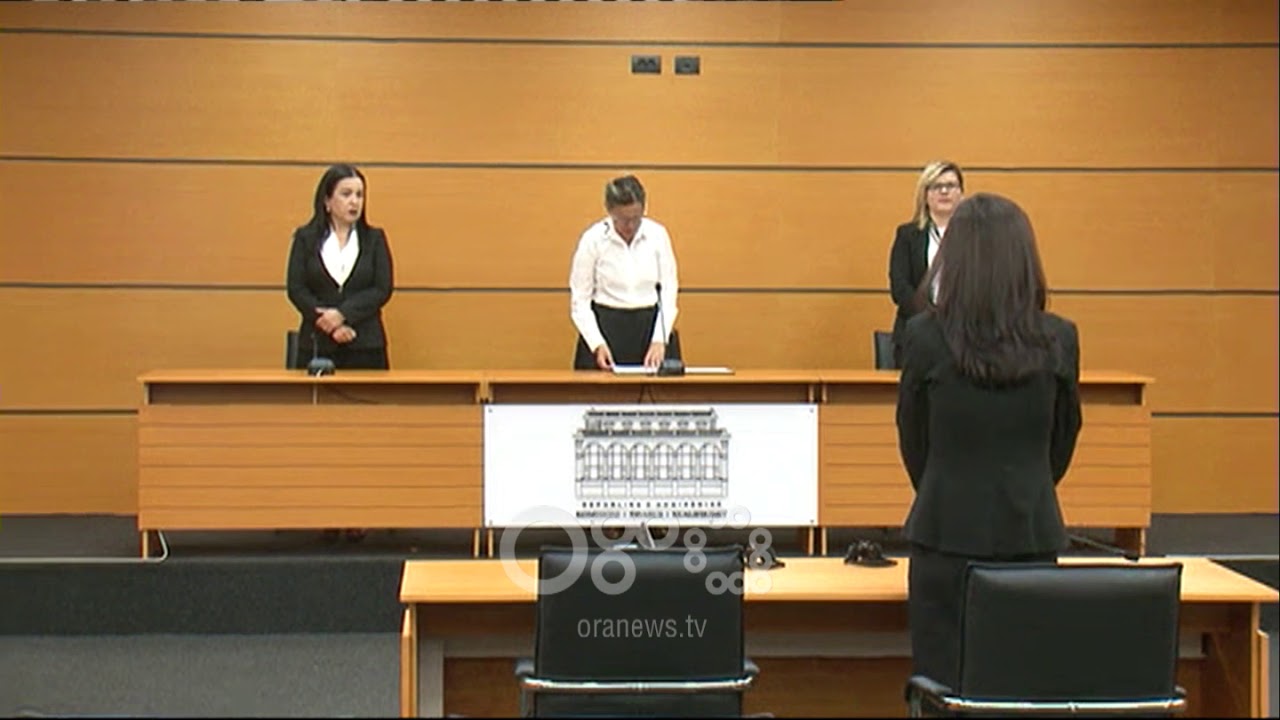 RTV Ora - Konfirmohet në detyrë kandidatja e SPAK, Elida Kaçkini - YouTube