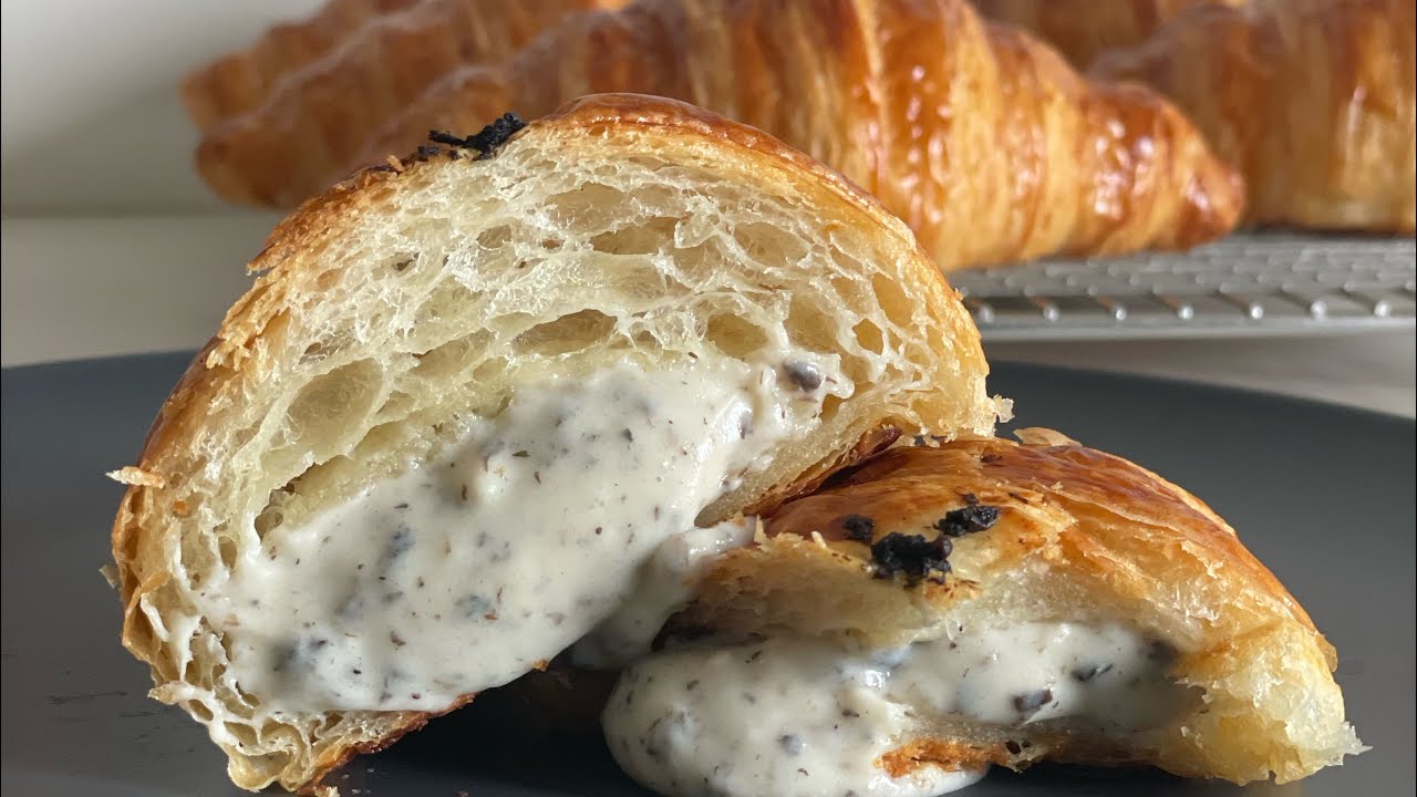 ครัวซองทรัฟเฟิล | Truffle Croissant - YouTube