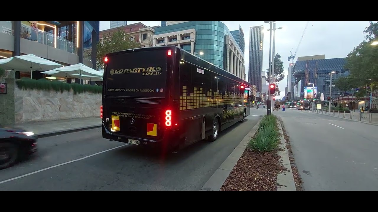 EX Transperth TP1706 Mercedes-Benz O4O5 NH Volgren CR225L - YouTube