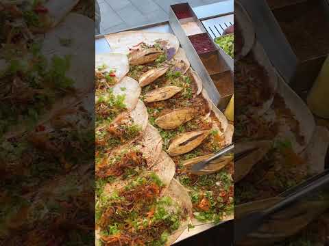 Eminönü'nde o meşhur balık dürümü yemek için Tarihi Dürümhan' a geldim. #reklam