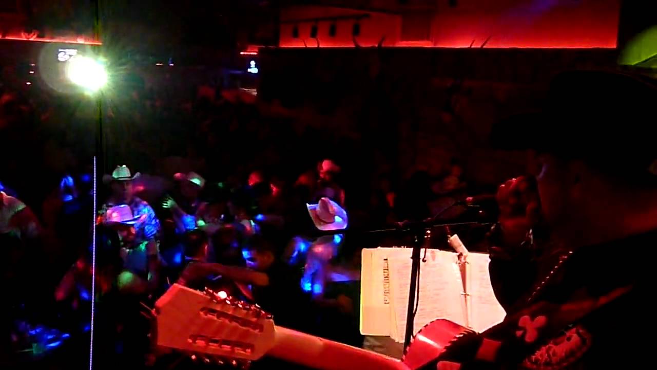 Grupo La Materia La Pava en Los Rieles Houston 8/21/10 - YouTube