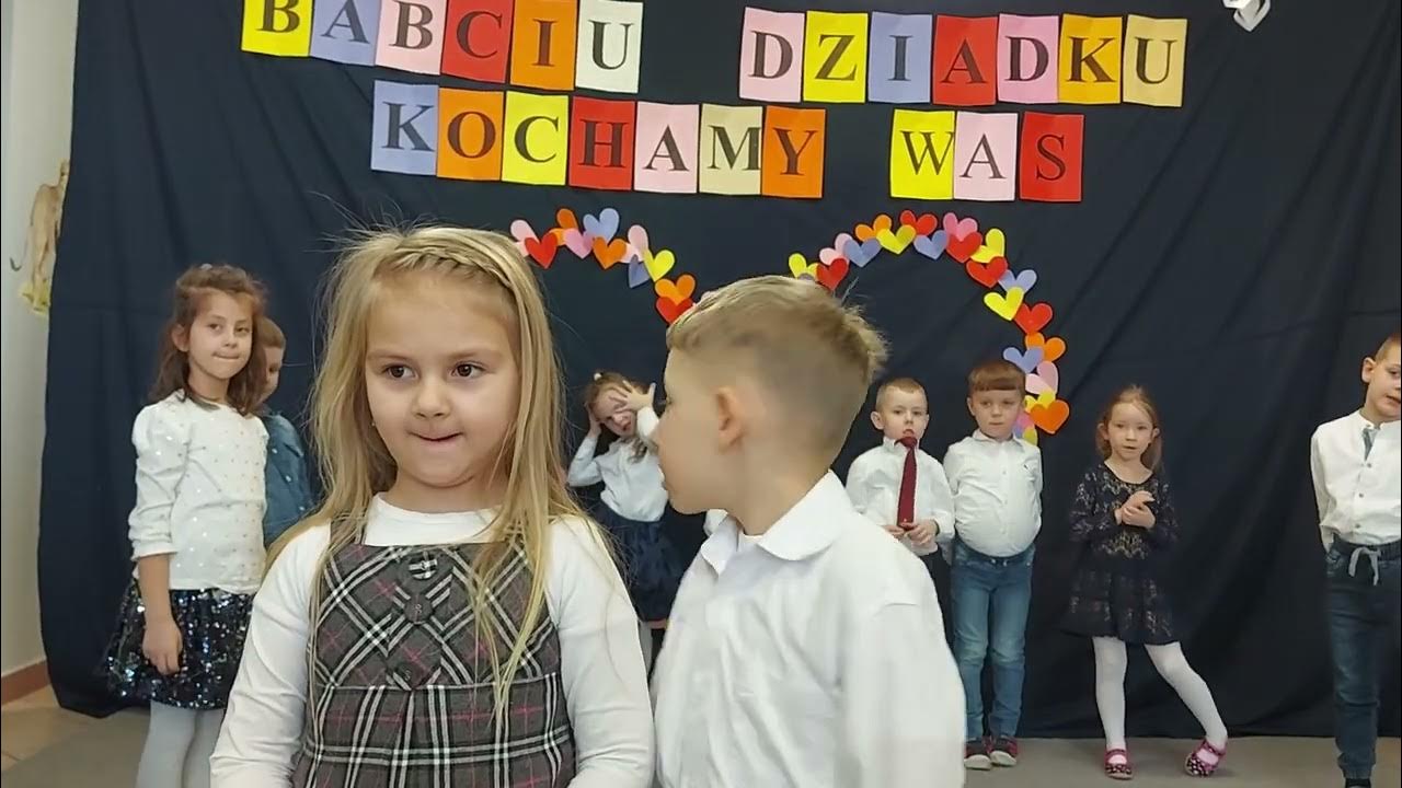 Przedstawienie z okazji Dnia Babci i Dziadka w wykonaniu grupy Smerfów😊 - YouTube