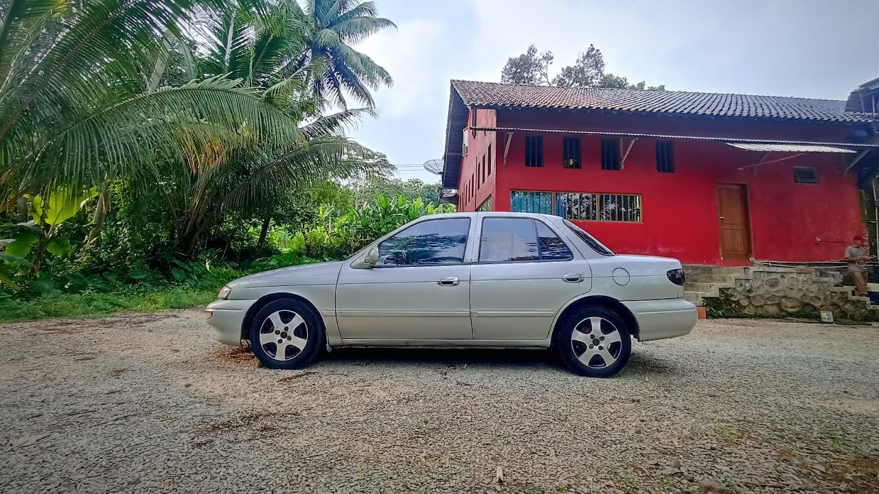 Dijual Mobil Bekas Kia Timor Sohc Glowing Murah BBM irit - YouTube