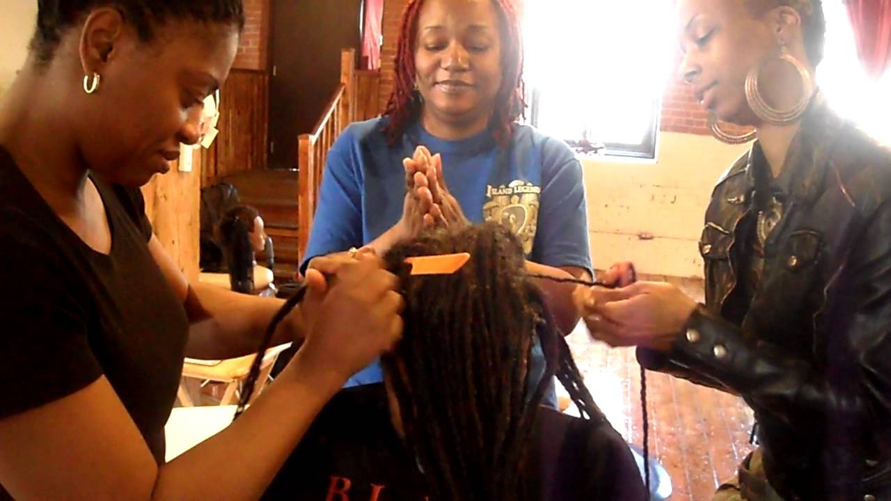 Loc Tightening 2 (Palm Roll ) - YouTube