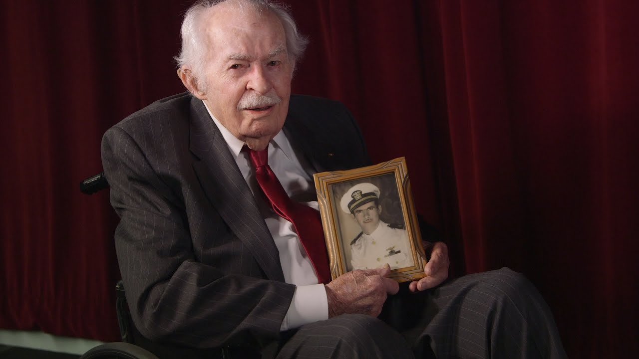 Meet the Rockettes' oldest superfan - YouTube