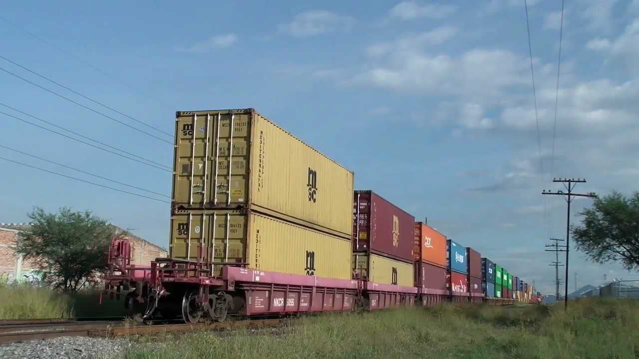 FERROMEX INTERMODAL SD70ACe #4004. - YouTube