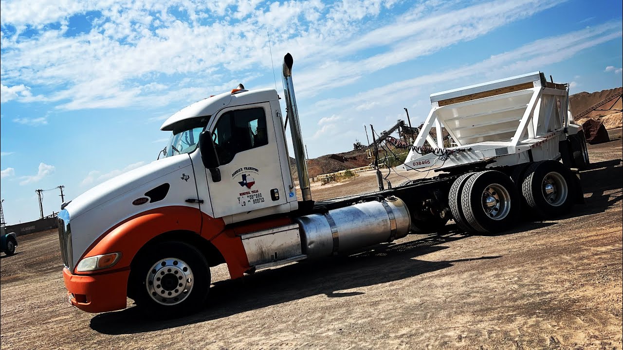 Replacing 7 way plug, Hauling Rock with the Belly Dump! Day in the life ...