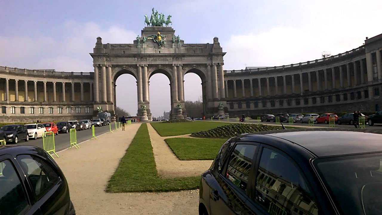 Arco del triunfo - Parque del Cincuentenario - Bruselas - YouTube