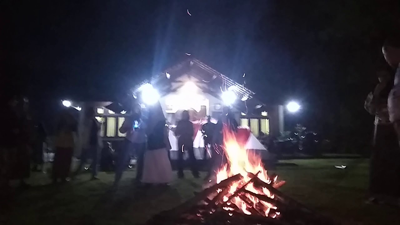 Bakar bakar with family - YouTube