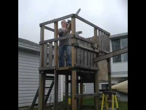 Tree house gets destroyed - YouTube