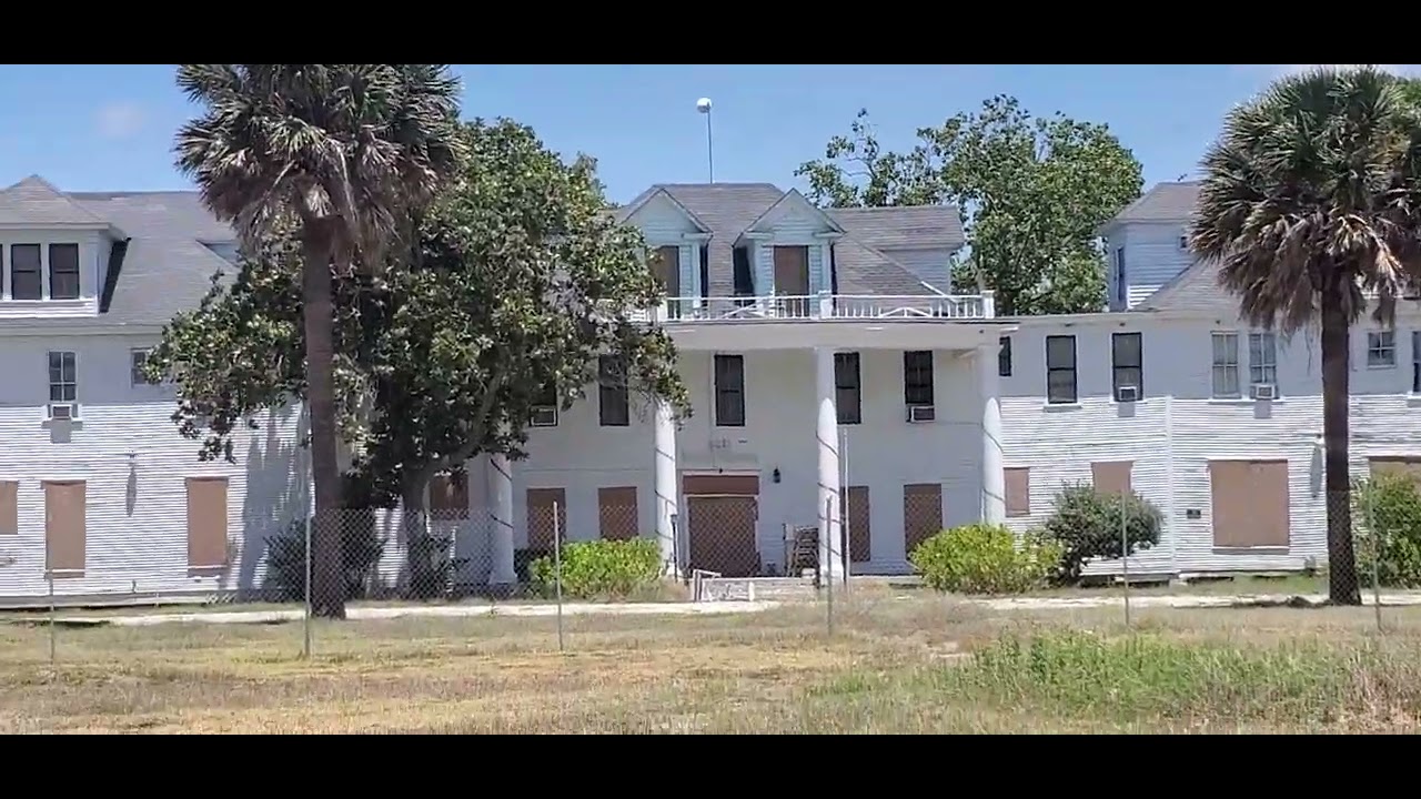 Palacios Texas THE LUTHER HOTEL - YouTube
