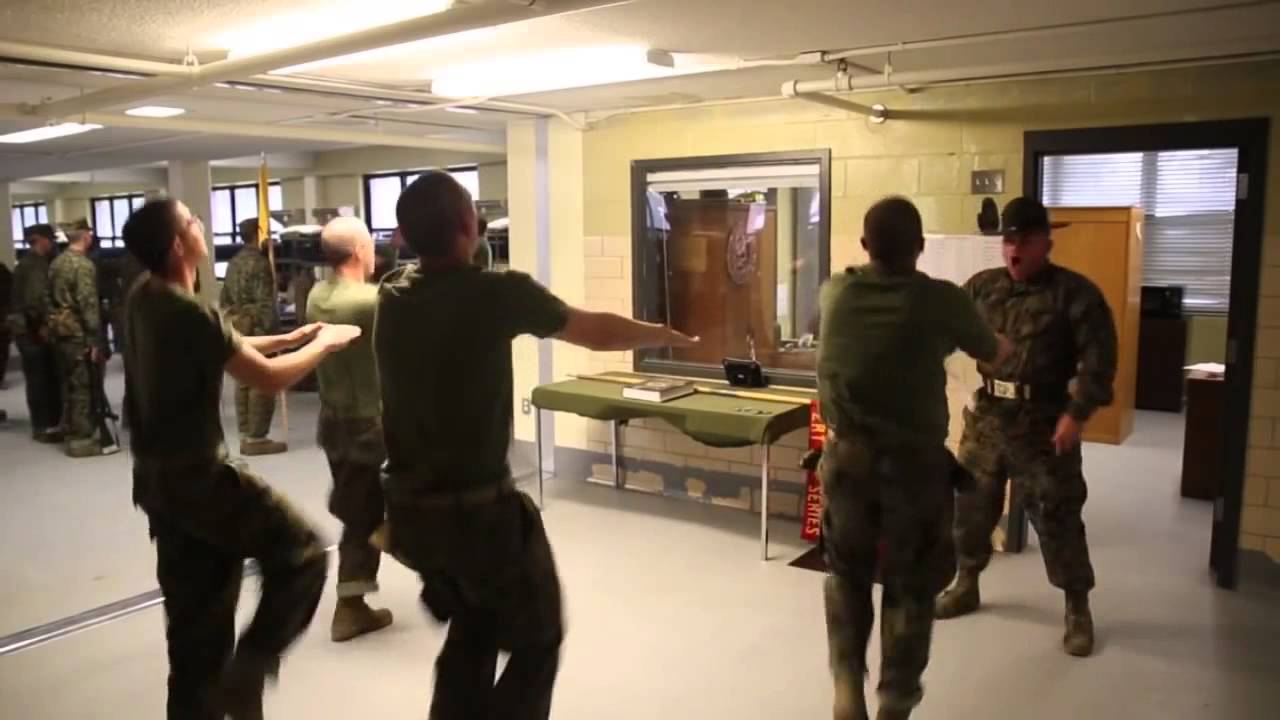 US ARMY TRAINING PATTERN UNBELIEVABLE SEEN - YouTube