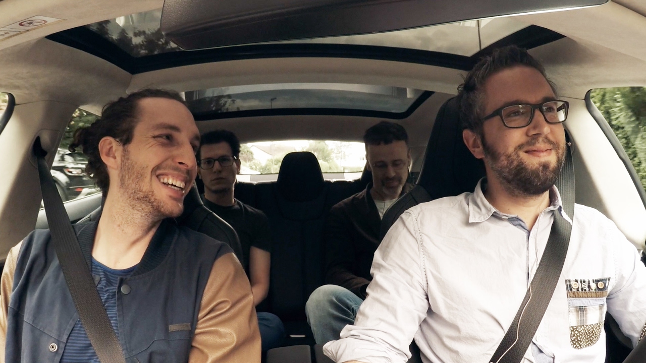 Tesla-Carpool mit Laurent Decrue von MOVU | Wortspiel.TV, Folge 1 - YouTube