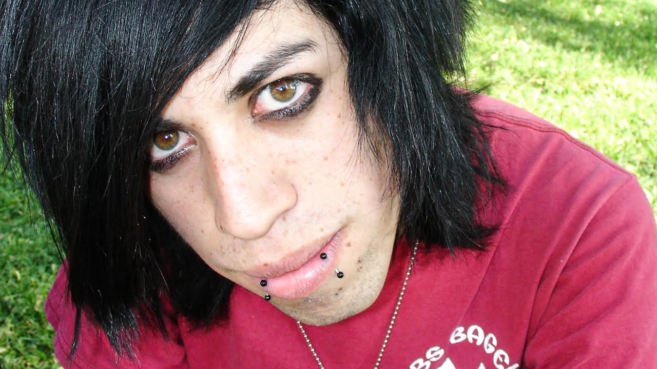 THE SCARIEST EMO KID ON XBOX... - YouTube