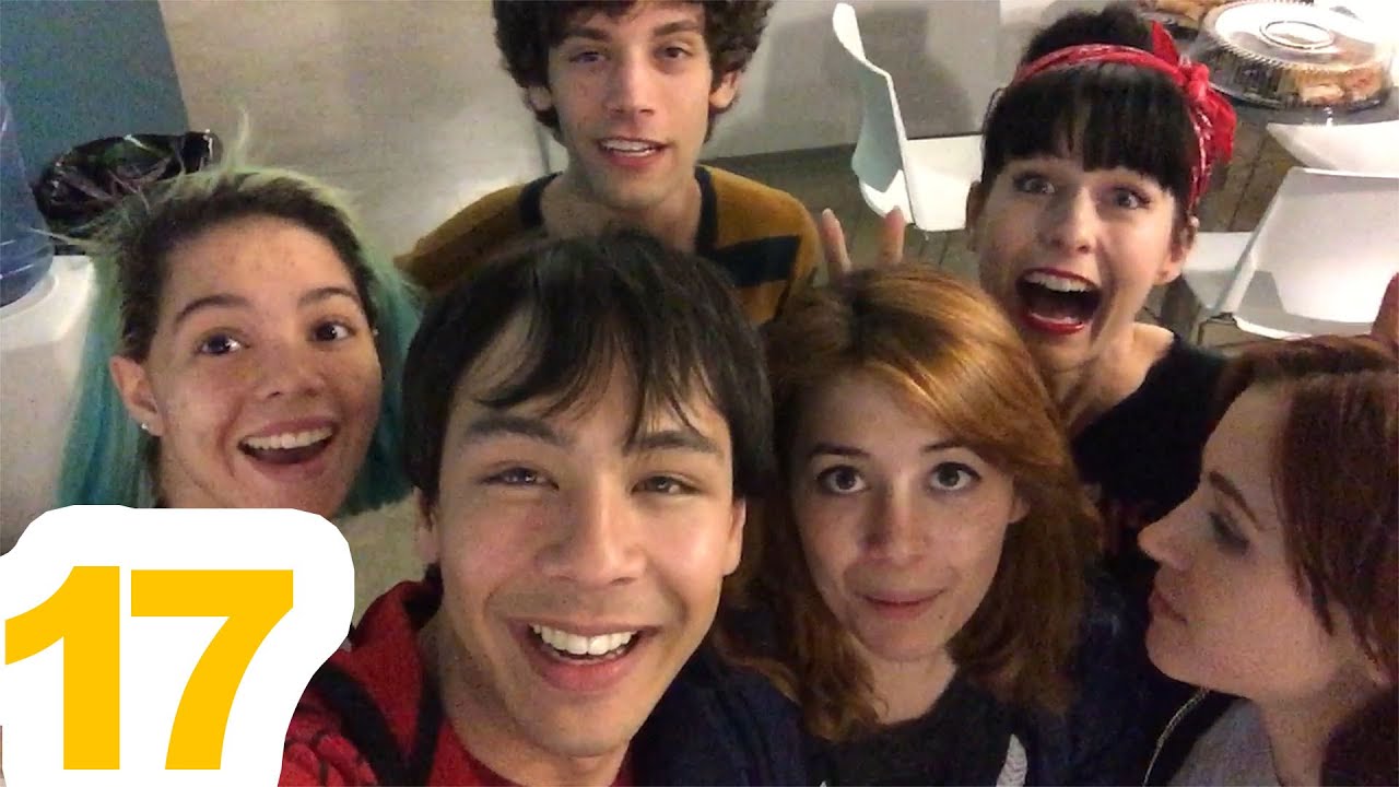 Talking About Poop with Vi Flaten & Becca Scott! Geek & Sundry #2 ...