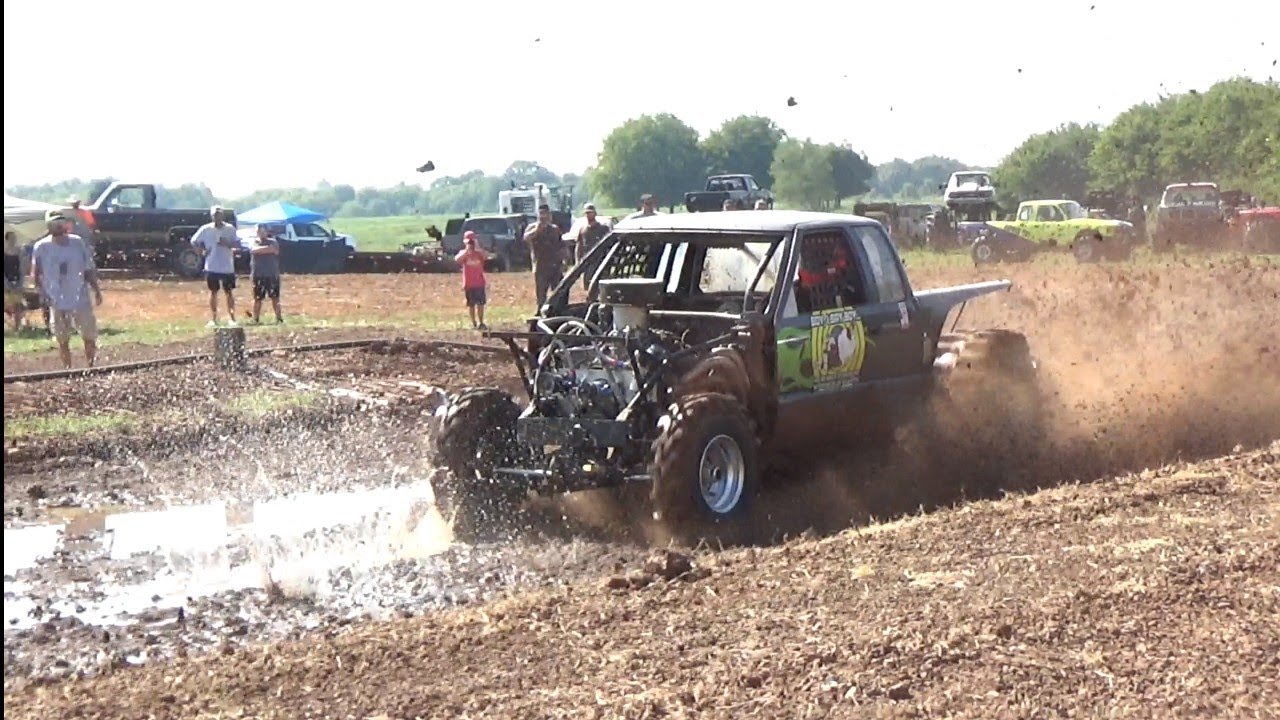 mud Trucks madness @ Thunder Road Raceway 9-24-22 - YouTube