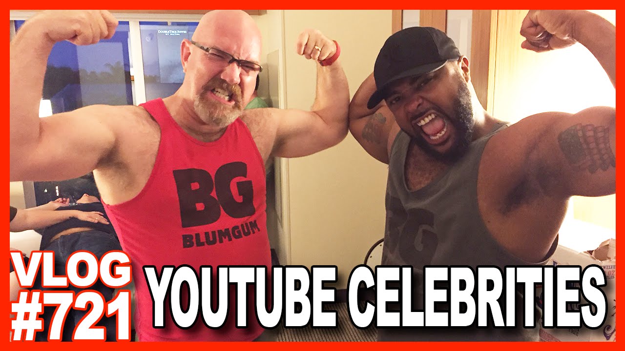 AWESOME YOUTUBERS at VidCon 2016 - YouTube