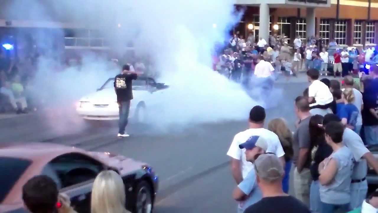 Convertible Fox Body Burnout Heritage 2K12 - YouTube