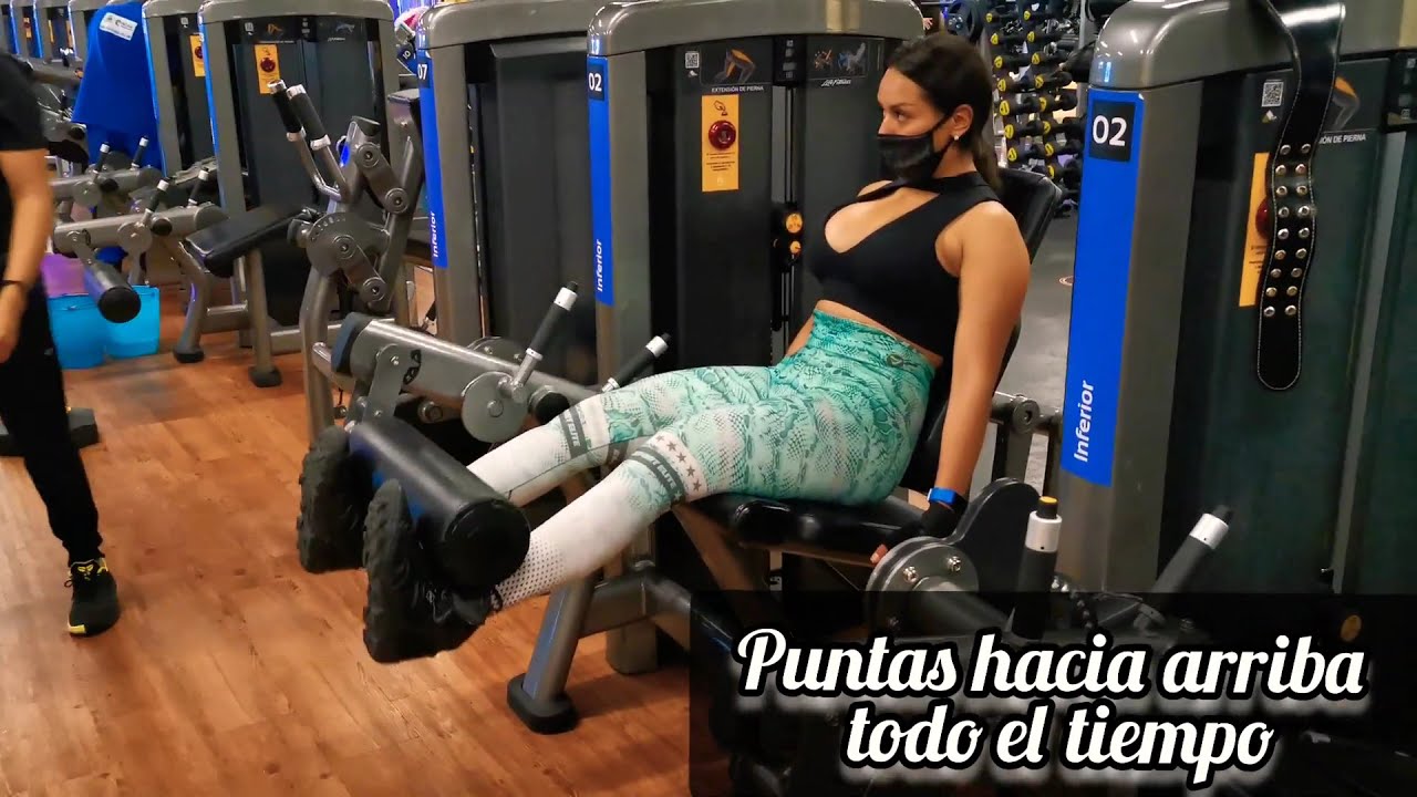 Extensiones de pierna en máquina/Leg extension - YouTube
